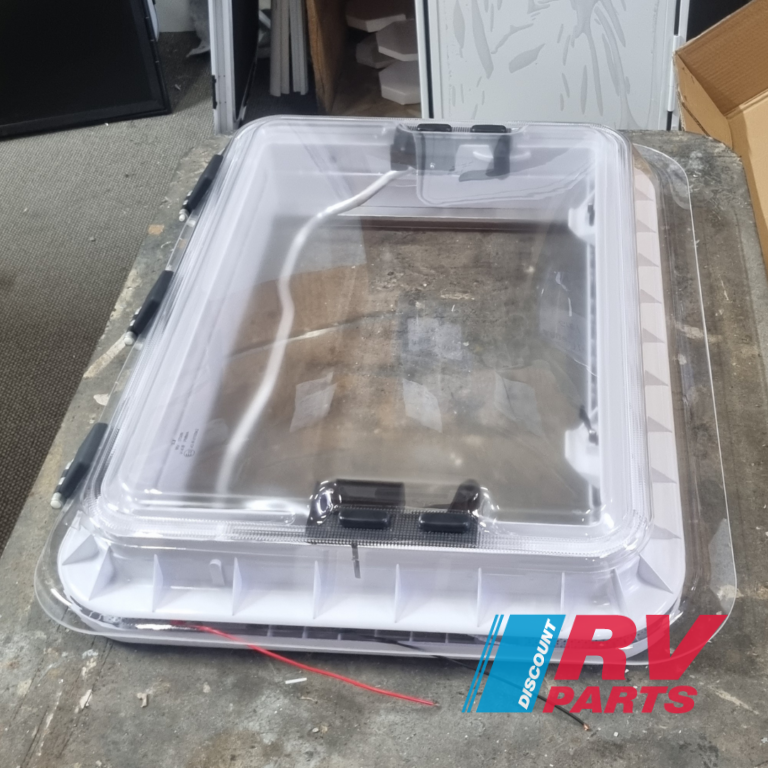 DRV Roof Vent/Skylight – 700 x 500 (crystal) | Discount RV Parts